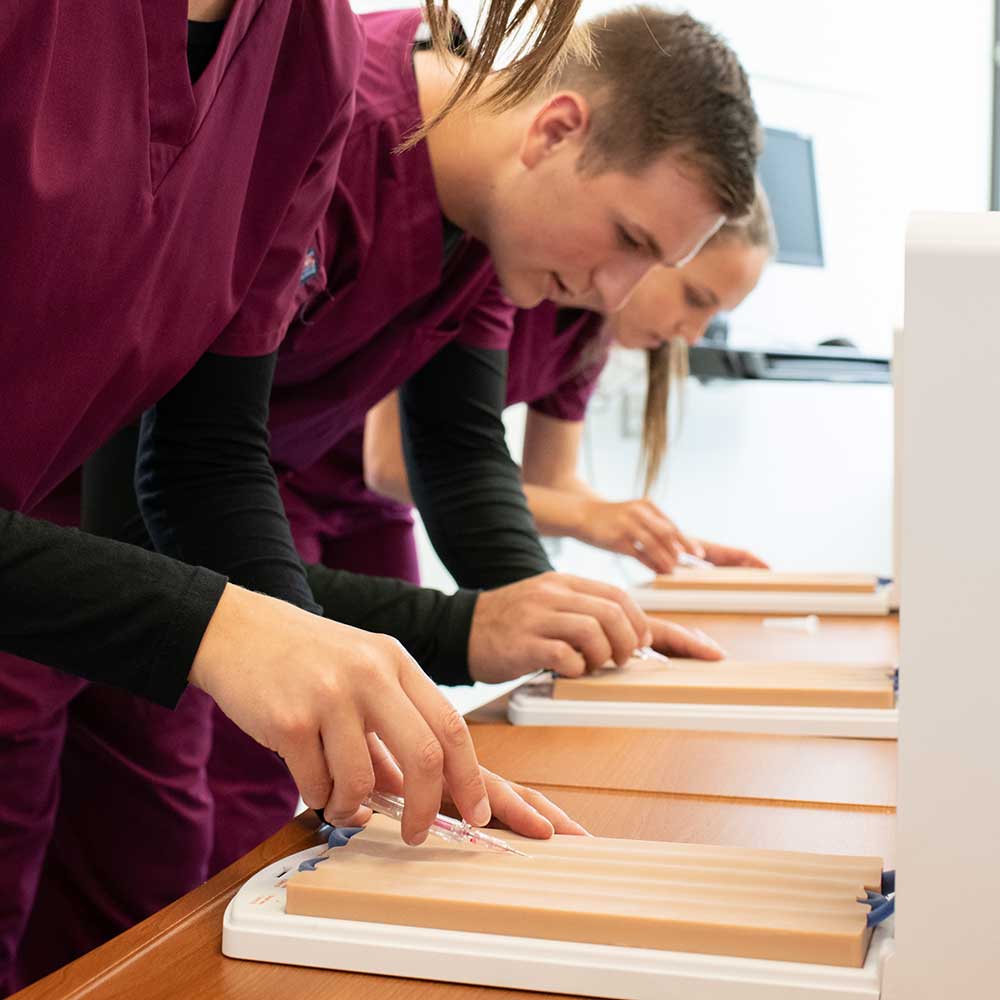 ADVANCED FOUR-VEIN VENIPUNCTURE TRAINING AID – VATAinc